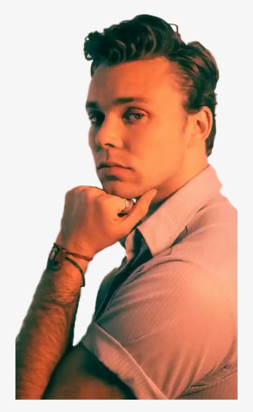 Ashton Irwin 2022 Smiling